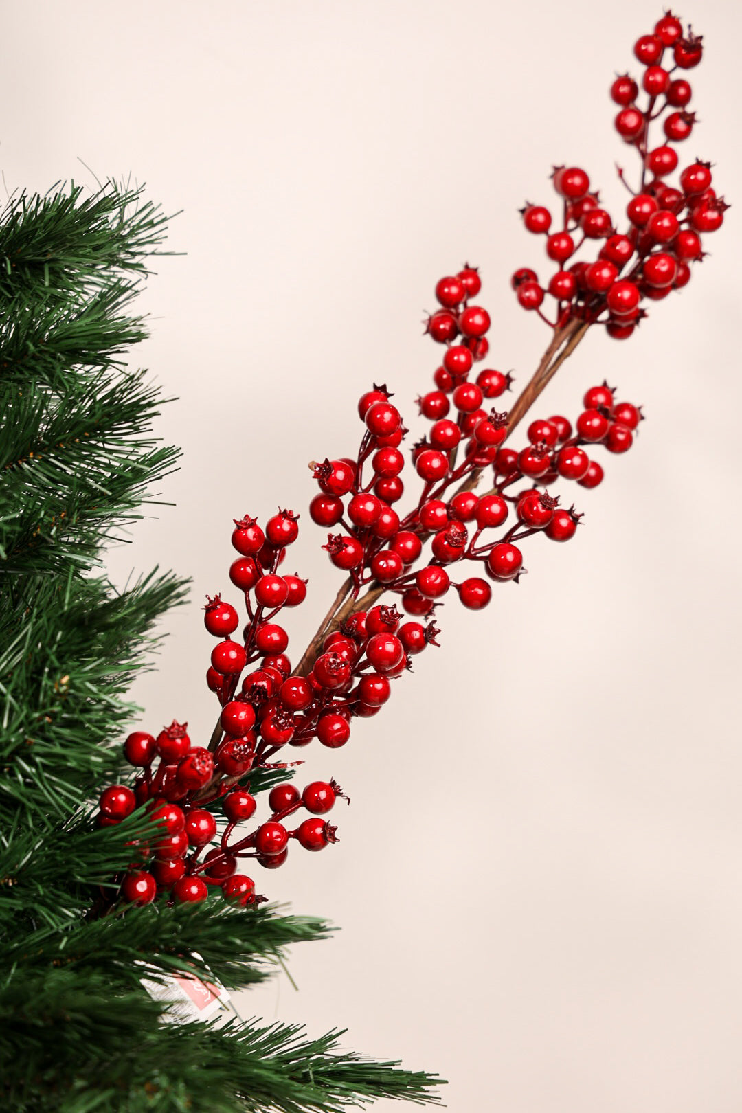 Berries Large Christmas Tree Spray – Masarweh Store